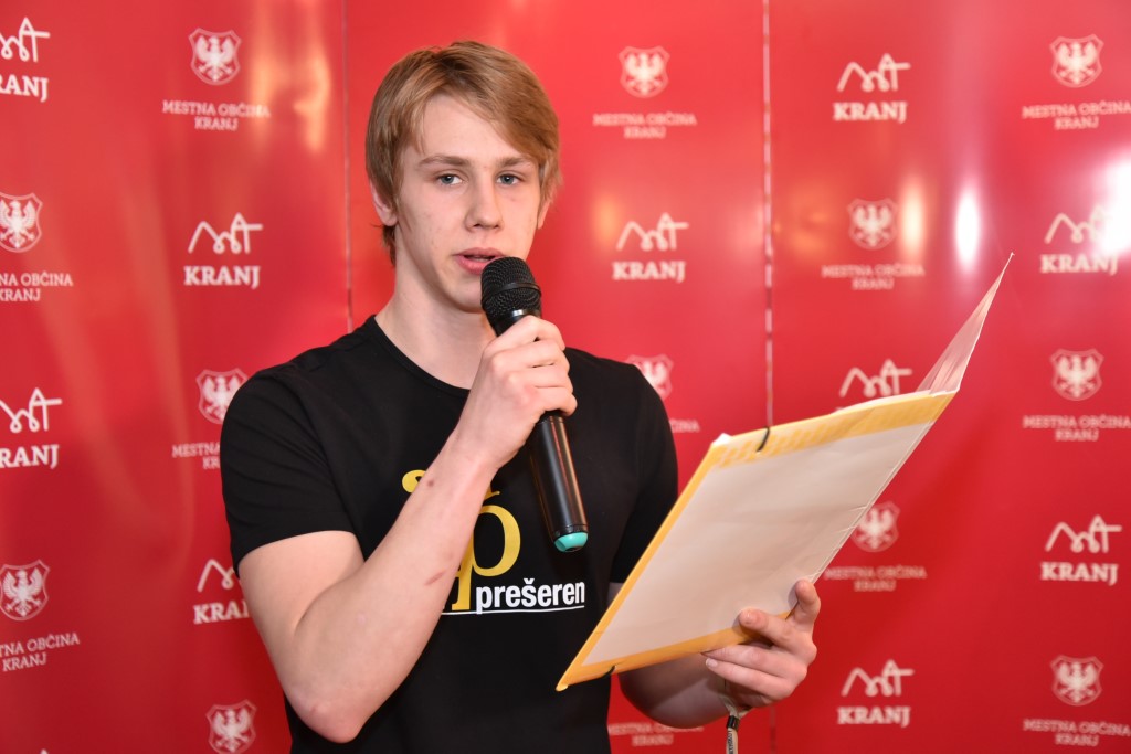 MO Kranj nagradila mnoge naše uspešne dijake športnike | Gimnazija ...